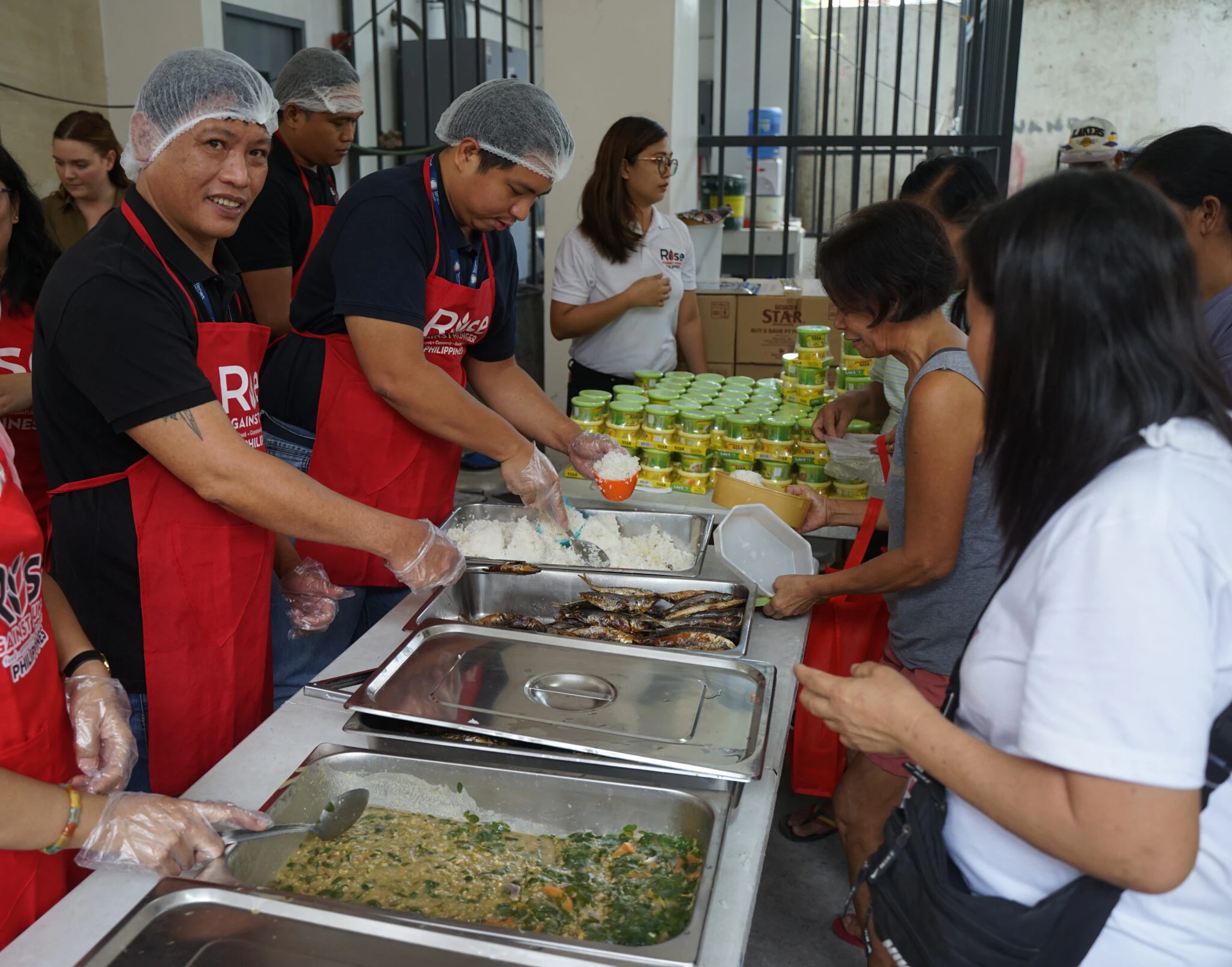 A Mobile Kitchen Meets the Needs of People Facing Hunger in Metro ...